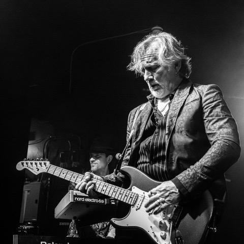 the guitarwrist Luke Morley – the guitarwrist